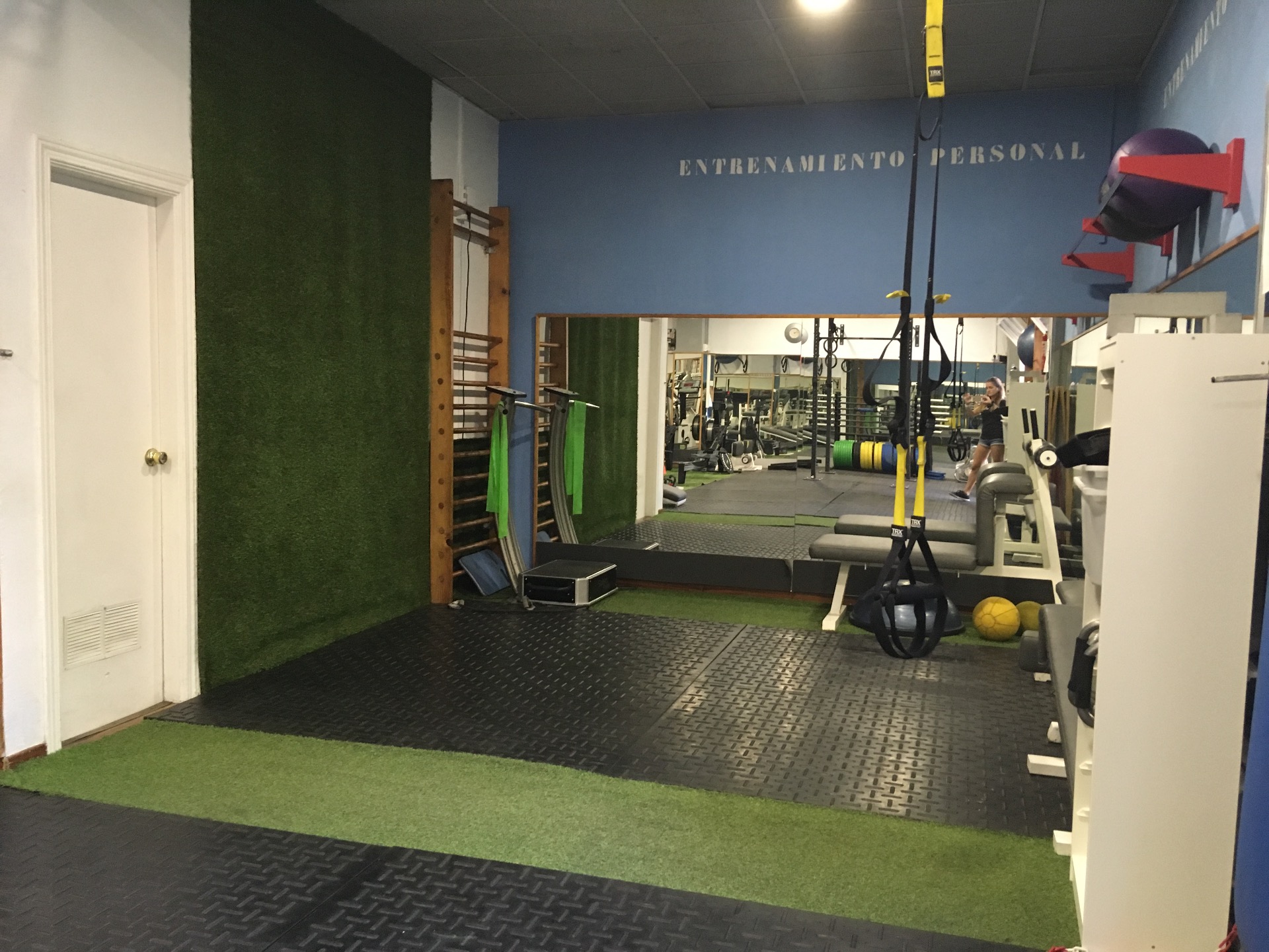 Instalaciones :: Gimnasio-imagen